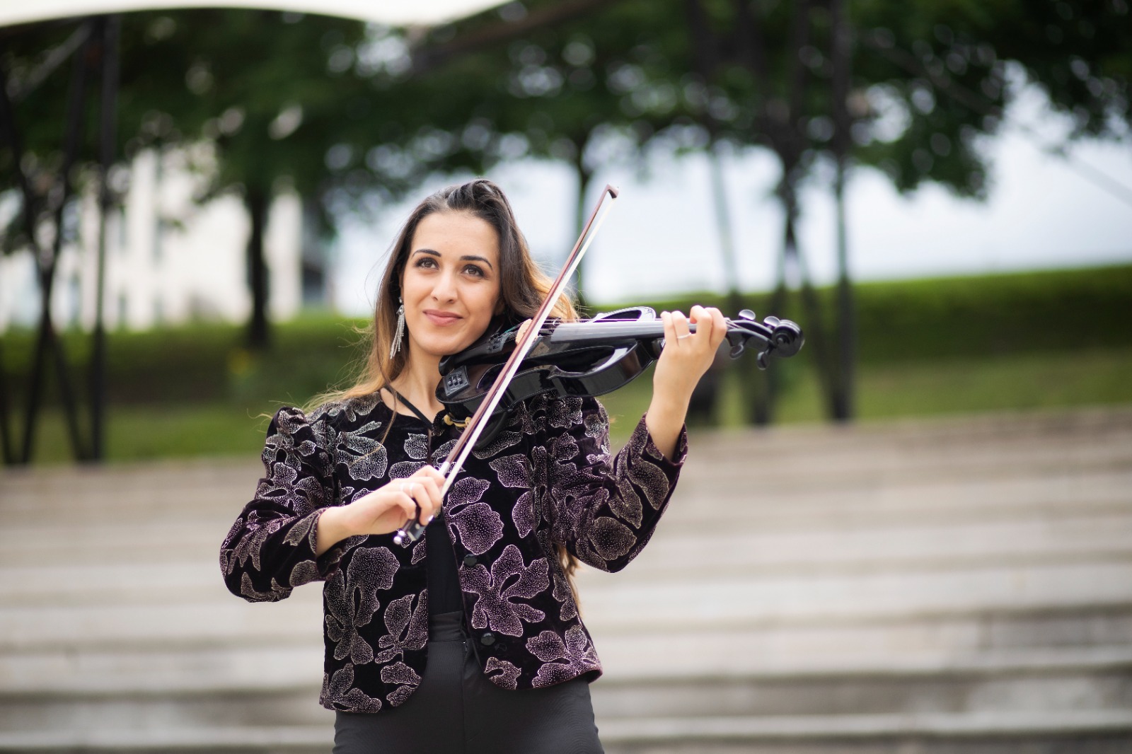 Helen | Electric Violinist | Wedding & Events