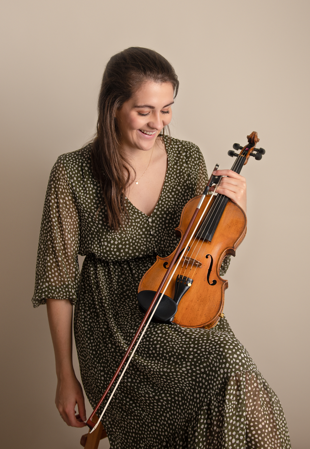 Chloe | Violinist | Entertainer Hire
